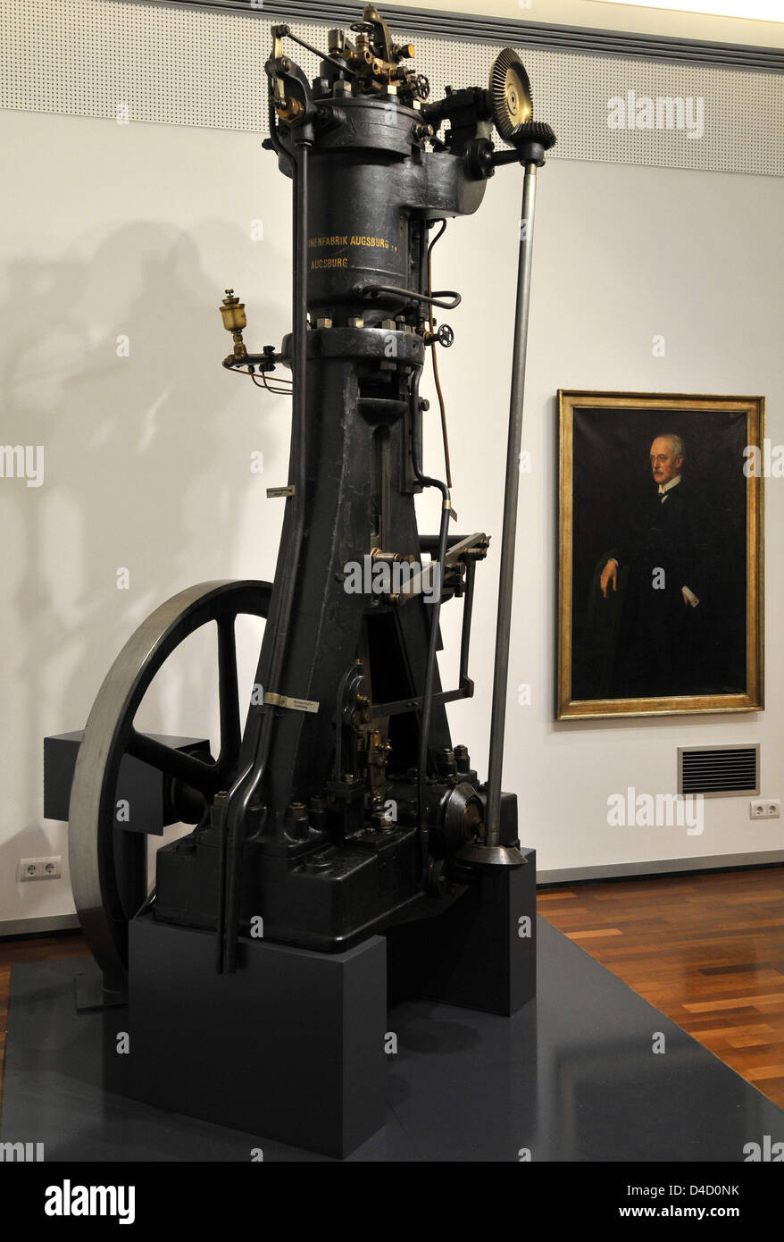 Das Bild zeigt den ersten Dieselmotor-weltweit im MAN-Museum in ...