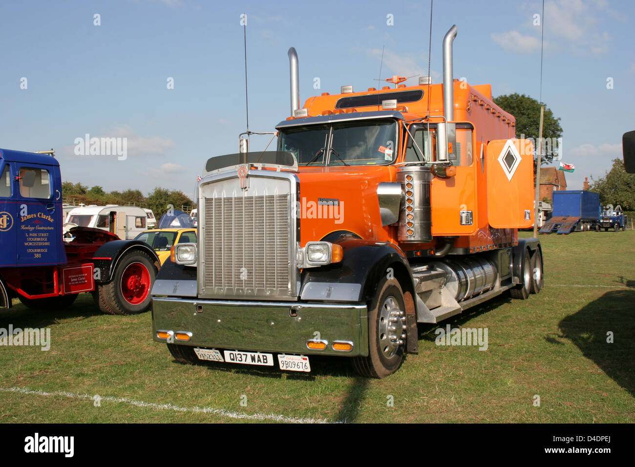 Wunderschne Amerikanischer Lastwagen 5 Buchstaben Bild