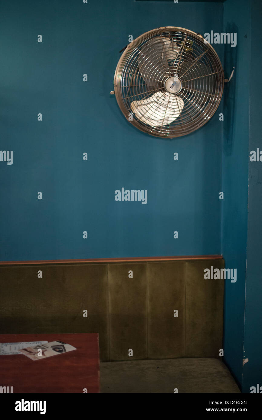 Fan bar -Fotos und -Bildmaterial in hoher Auflösung – Alamy