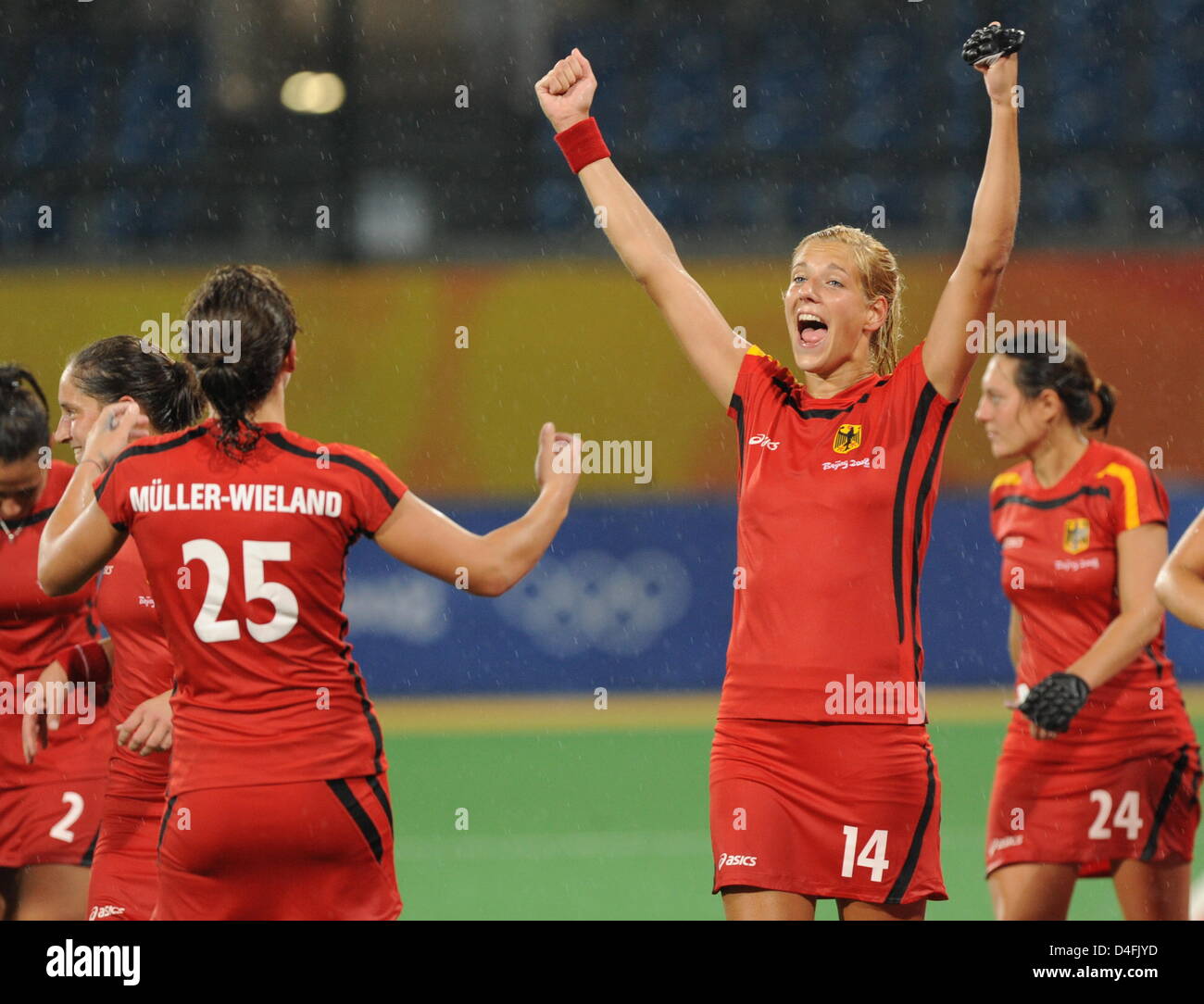 German hockey team janne mueller wieland -Fotos und -Bildmaterial in ...