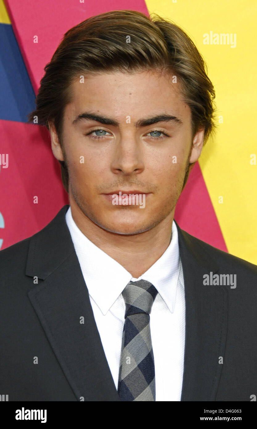 Zac Efron 2008 Drew Barrymore Was A Third Wheel On Zac Efron & Vanessa