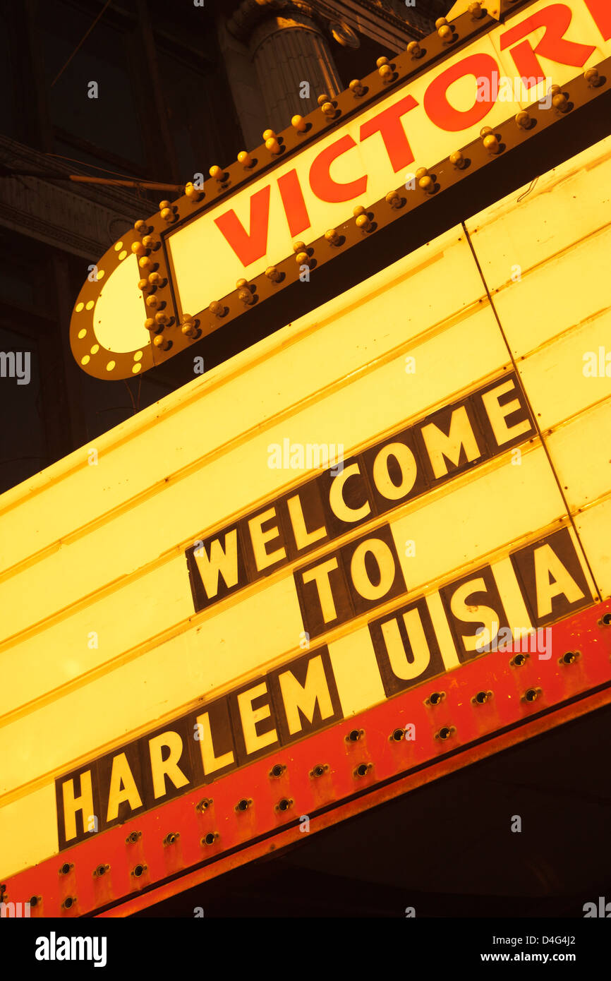 Willkommen bei harlem sign -Fotos und -Bildmaterial in hoher Auflösung ...