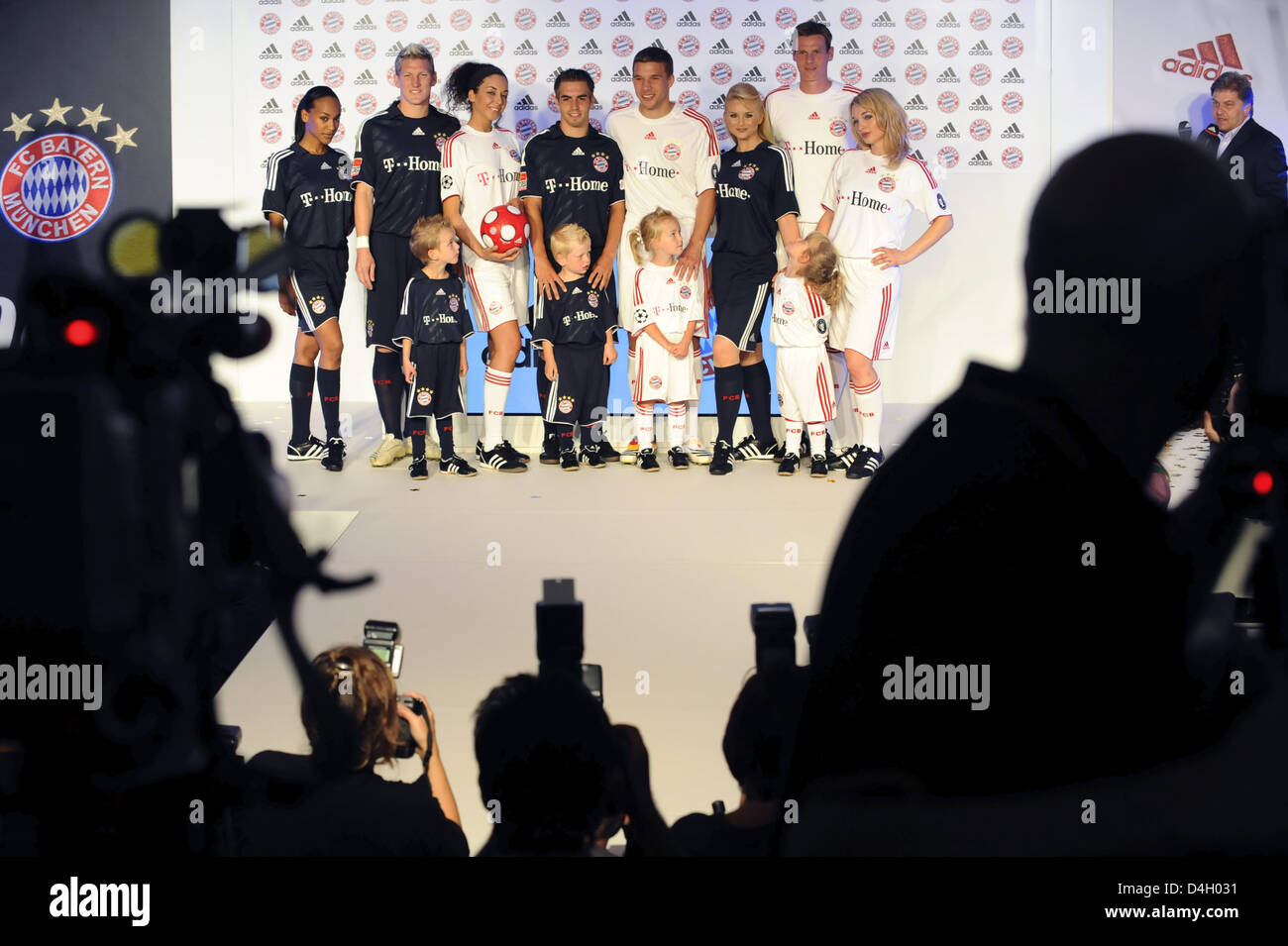 Fc bayern munich kinder -Fotos und -Bildmaterial in hoher Auflösung – Alamy