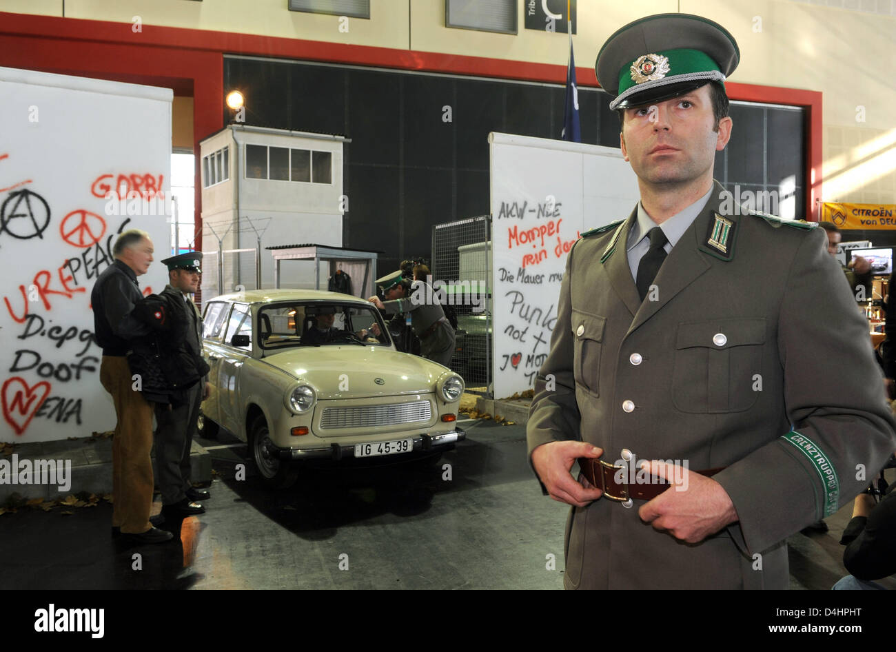 Transport police berlin west -Fotos und -Bildmaterial in hoher ...