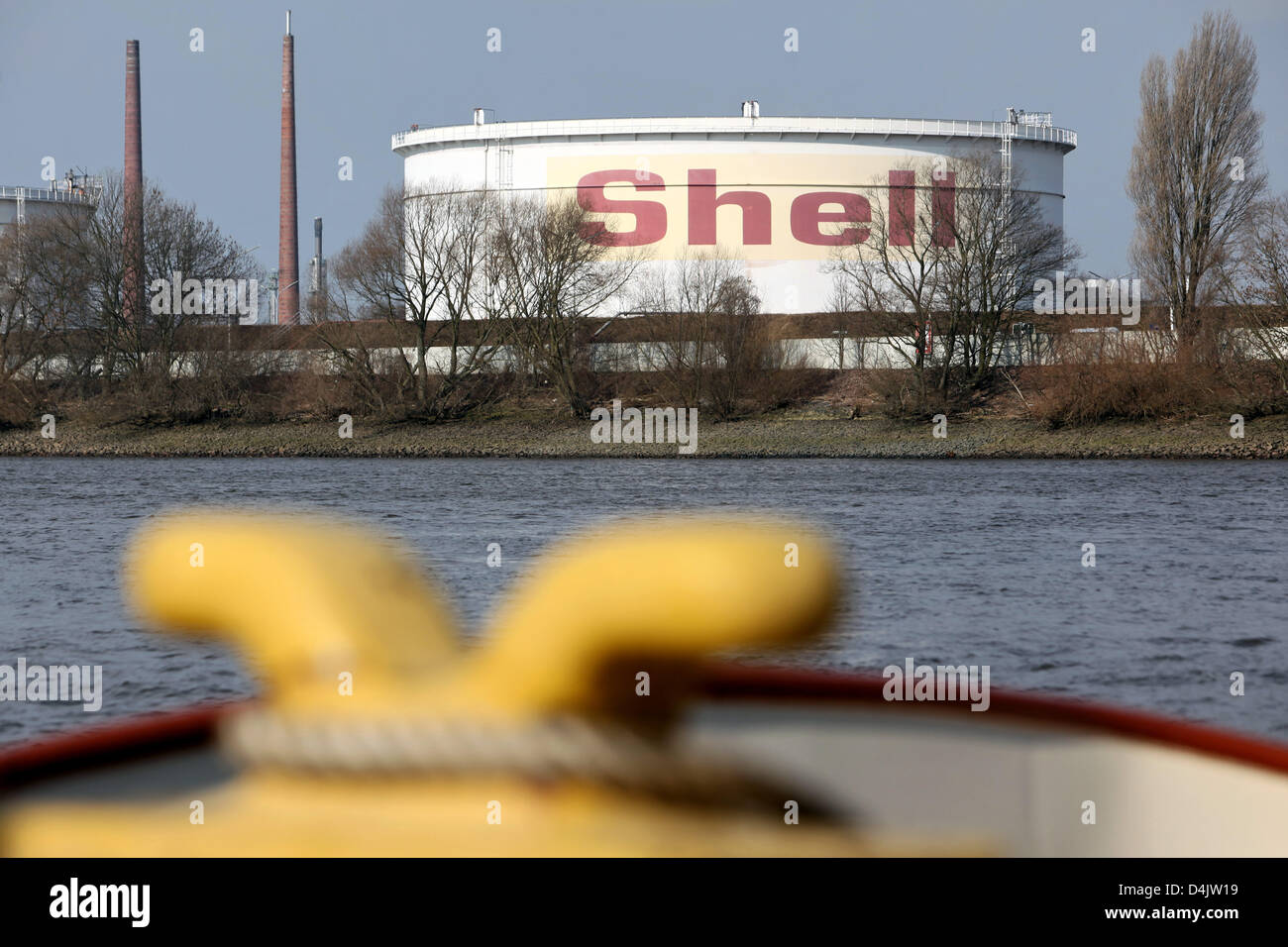 Shell banken -Fotos und -Bildmaterial in hoher Auflösung – Alamy