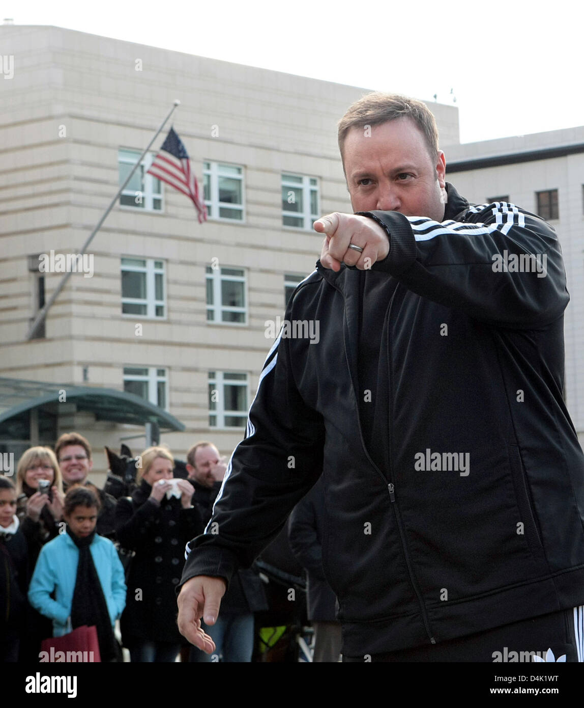 Kevin James Berlin Stockfotos und -bilder Kaufen - Alamy