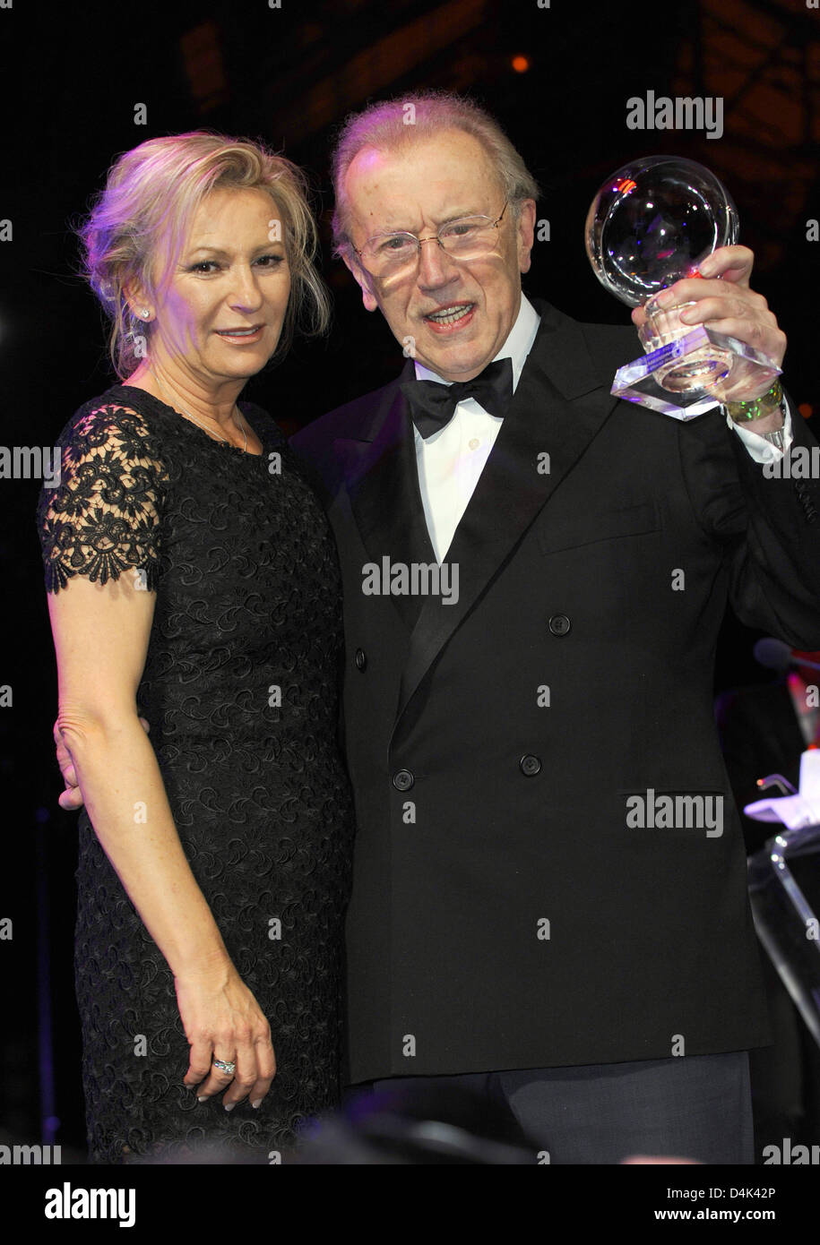 Britische Moderatorin und ehemalige TV politische Satiriker David Frost ...