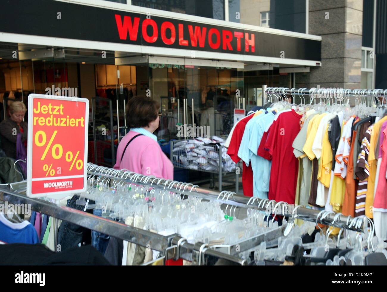 Woolworth germany -Fotos und -Bildmaterial in hoher Auflösung – Alamy