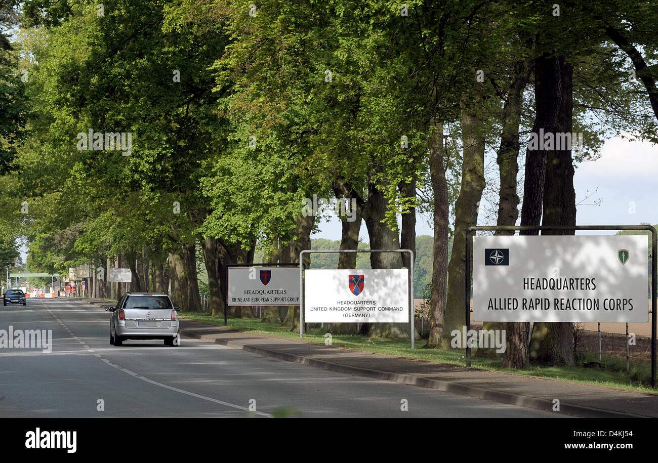 Headquarters of the british army -Fotos und -Bildmaterial in hoher ...