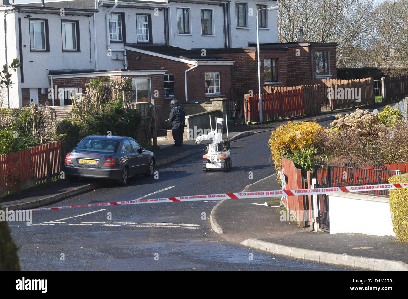 Defuse a bomb -Fotos und -Bildmaterial in hoher Auflösung – Alamy