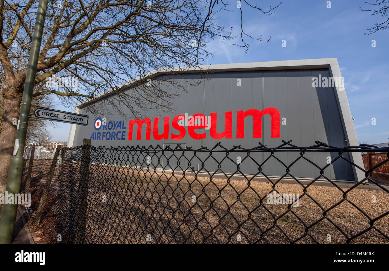 Royal Air Force Museum London, auch bekannt als die Royal Air Force ...
