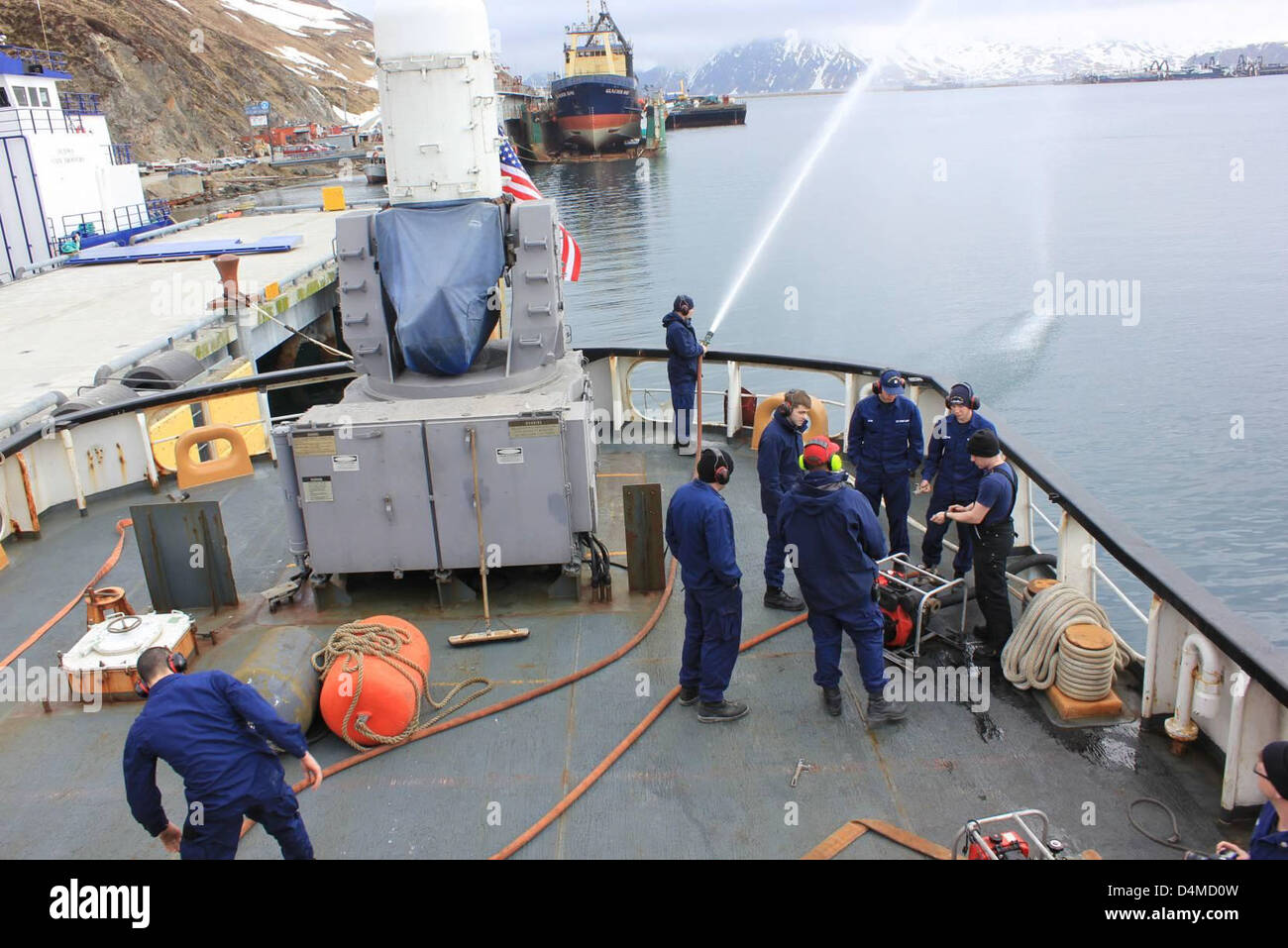 Coast guard cutter munro -Fotos und -Bildmaterial in hoher Auflösung ...