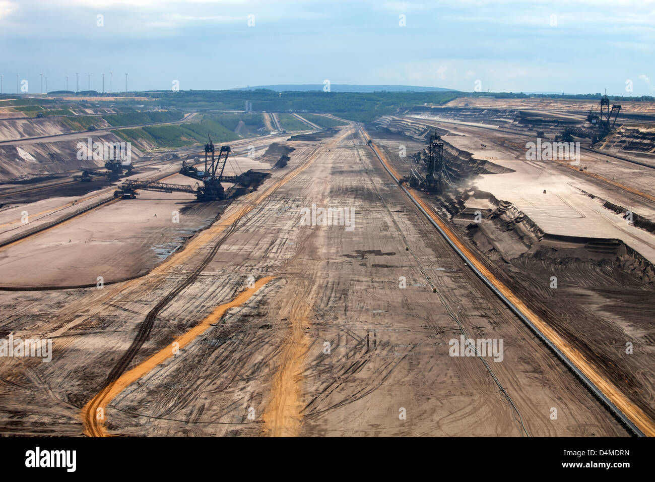 Lignite excavators lignite mining garzweiler -Fotos und -Bildmaterial ...