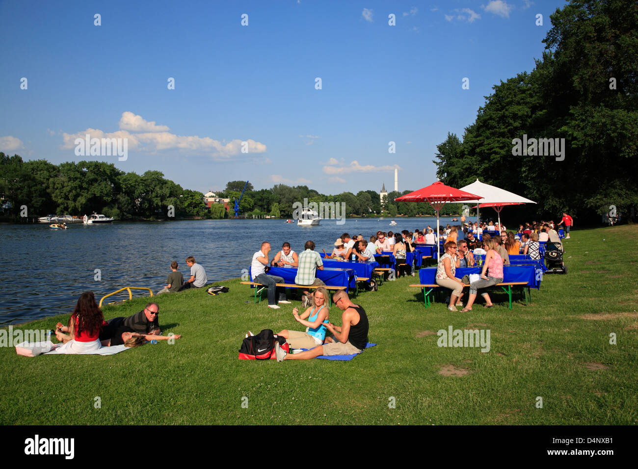 Treptow Park Spree Park Berlin Stockfotos und -bilder Kaufen - Alamy