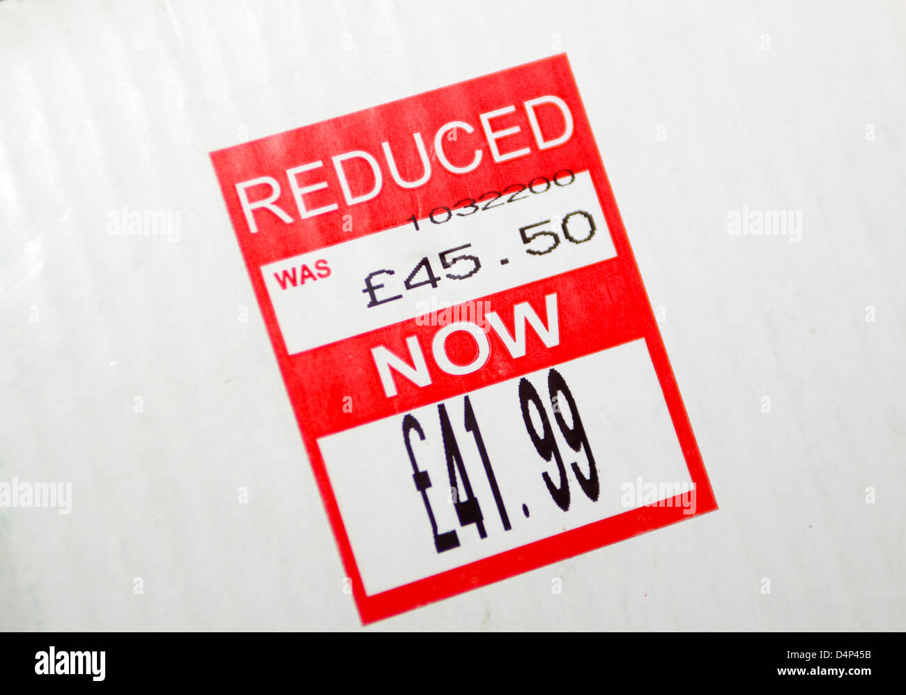 Reduziertes Preisschild Stockfotos & Reduziertes Preisschild Bilder - Alamy