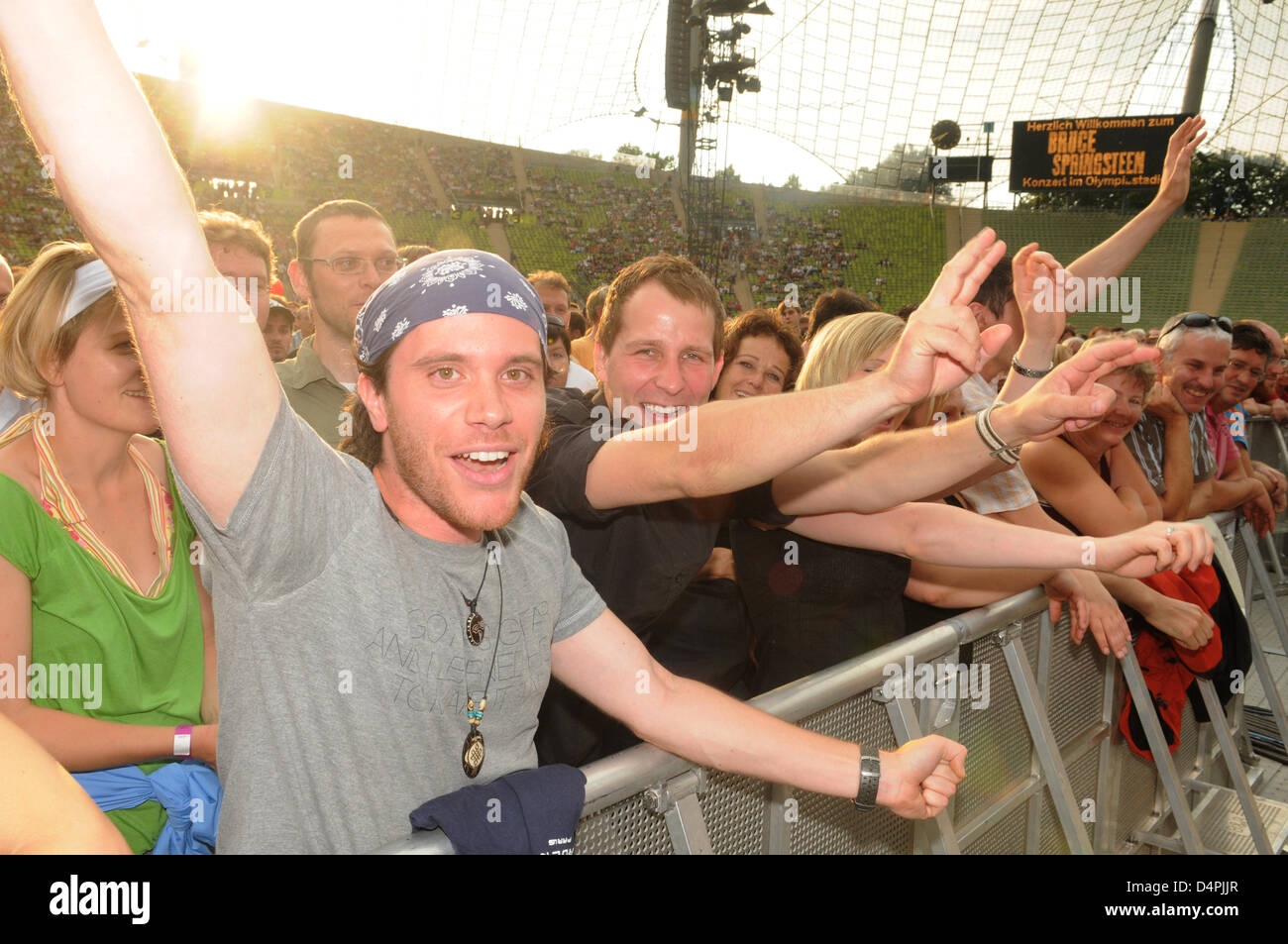 Bruce springsteen fans -Fotos und -Bildmaterial in hoher Auflösung – Alamy