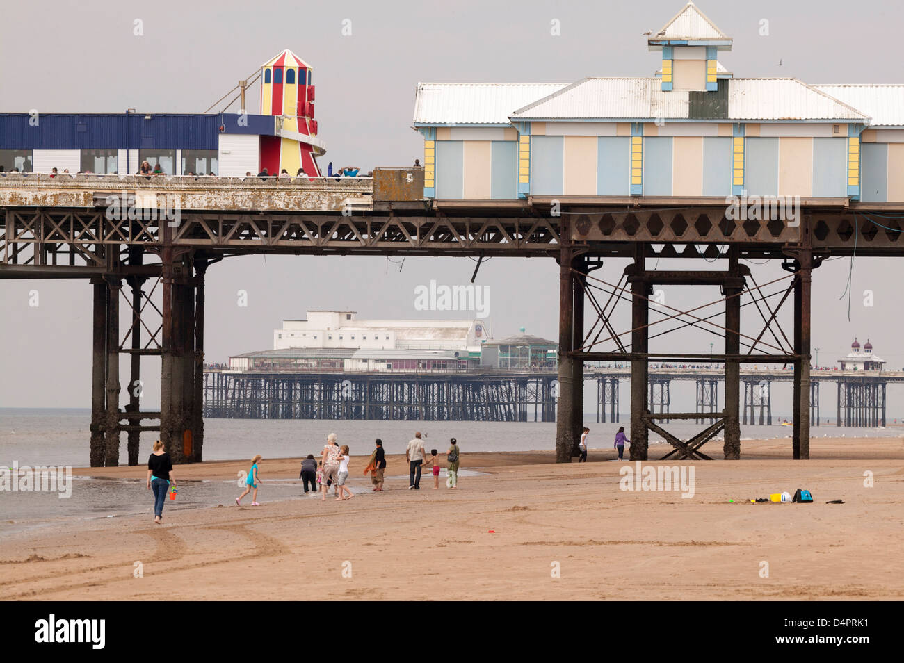 Central pier blackpool, wenn die flut ist -Fotos und -Bildmaterial in ...