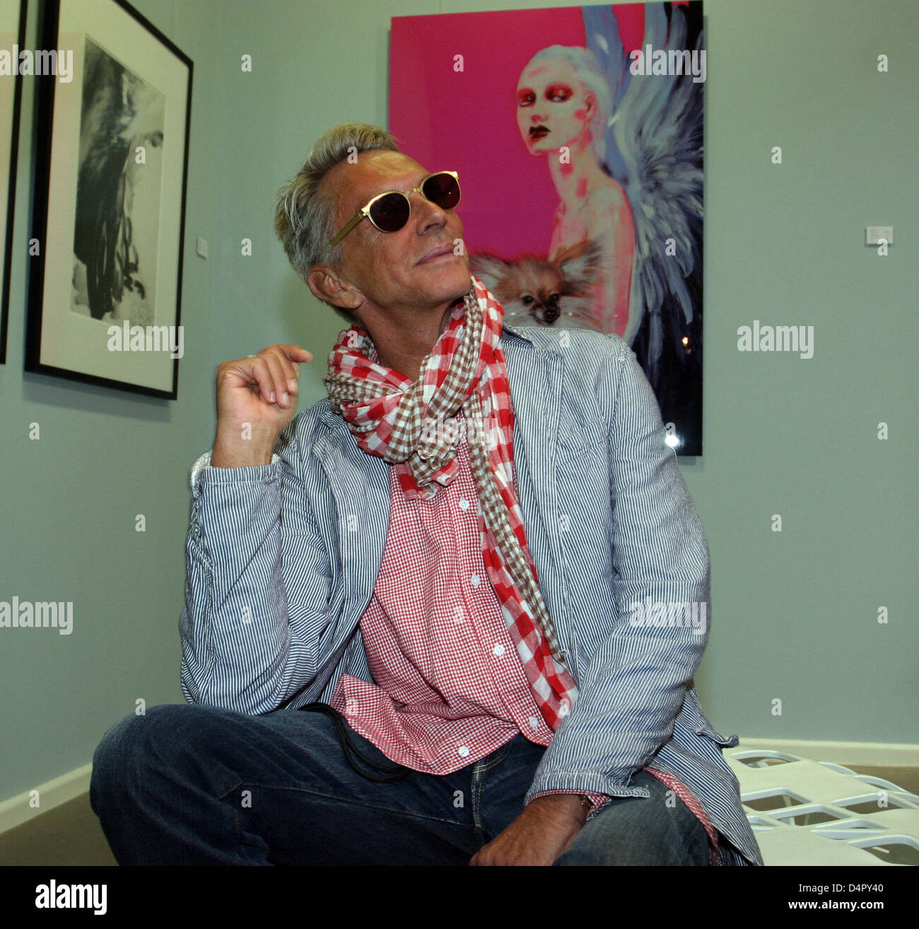 Fashion designer wolfgang joop poses -Fotos und -Bildmaterial in hoher ...