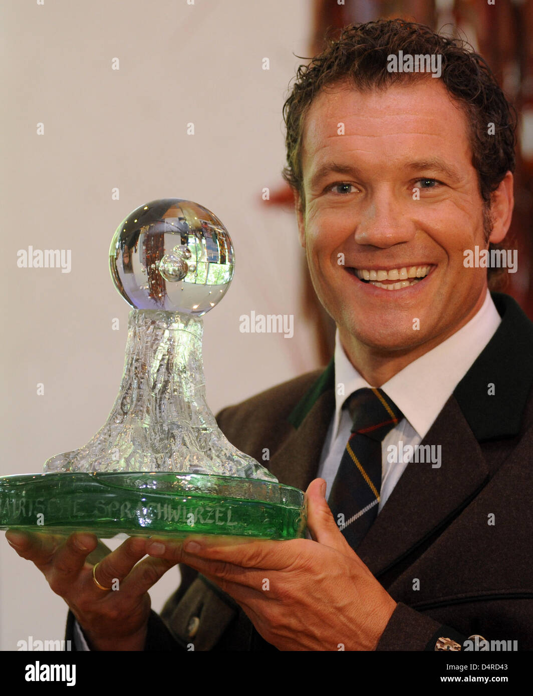 Ehemaliger österreichischer Skirennläufer und Fernsehmoderator Armin ...