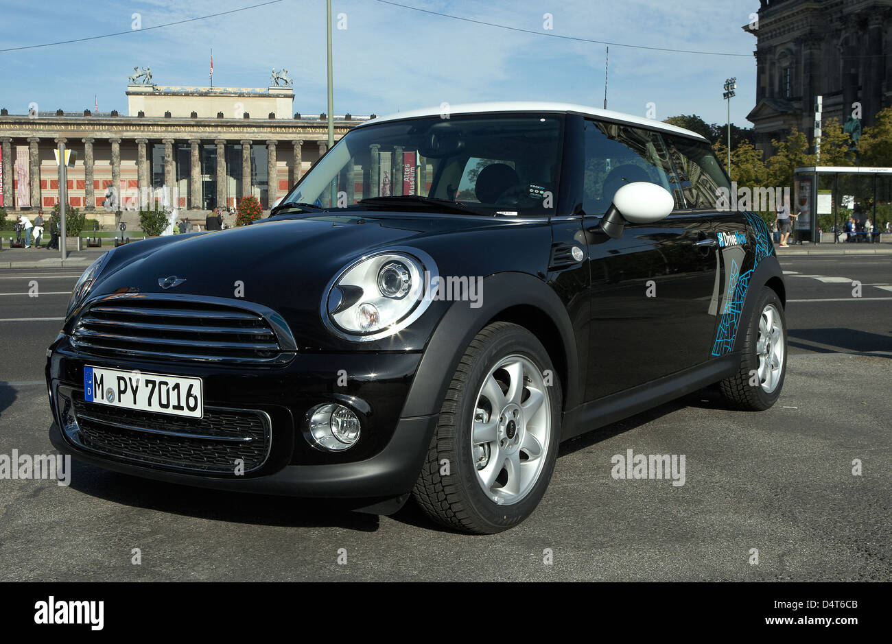 Sixt ag street -Fotos und -Bildmaterial in hoher Auflösung – Alamy