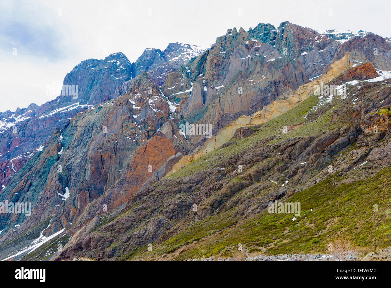 Stadt am berghang -Fotos und -Bildmaterial in hoher Auflösung – Alamy
