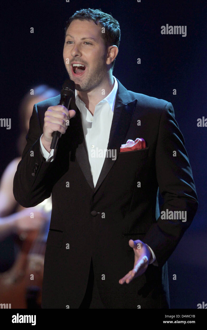 Assaf Kacholi von Adoro führt bei TV-Show "Willkommen bei Carmen Nebel ...