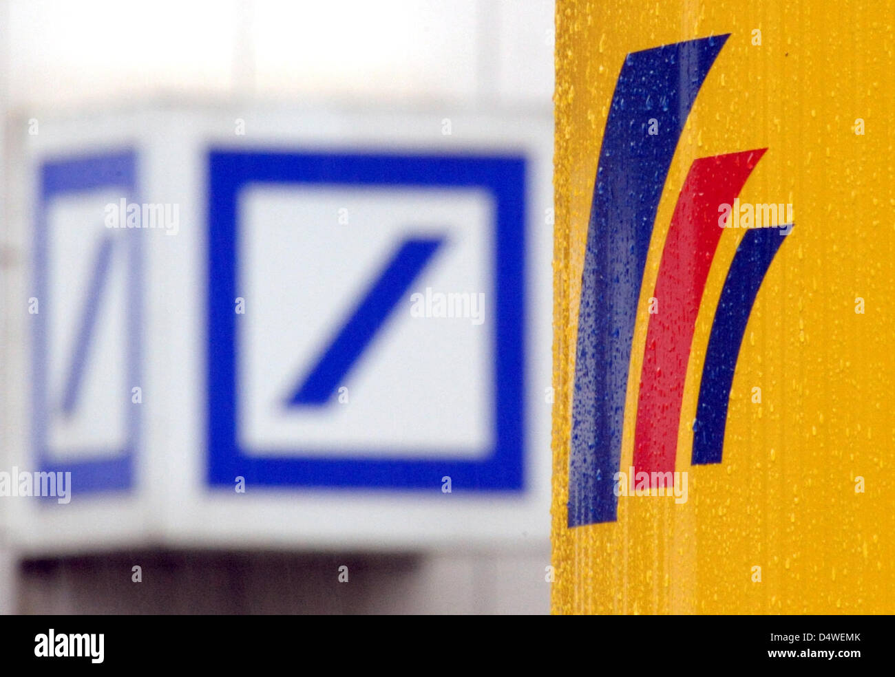 Postbank logo -Fotos und -Bildmaterial in hoher Auflösung – Alamy