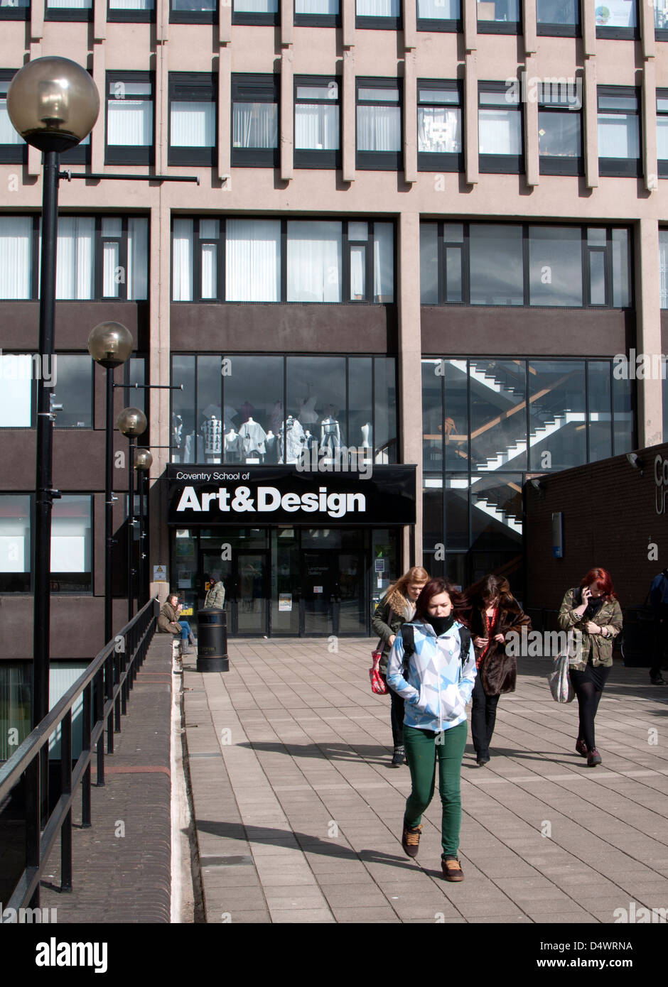 Design school building -Fotos und -Bildmaterial in hoher Auflösung – Alamy