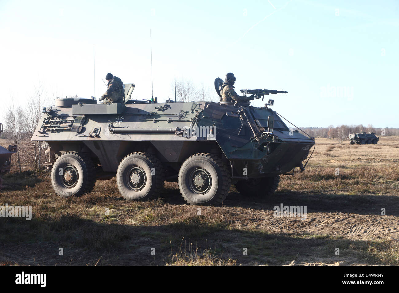 Armored personnel carriers -Fotos und -Bildmaterial in hoher Auflösung ...