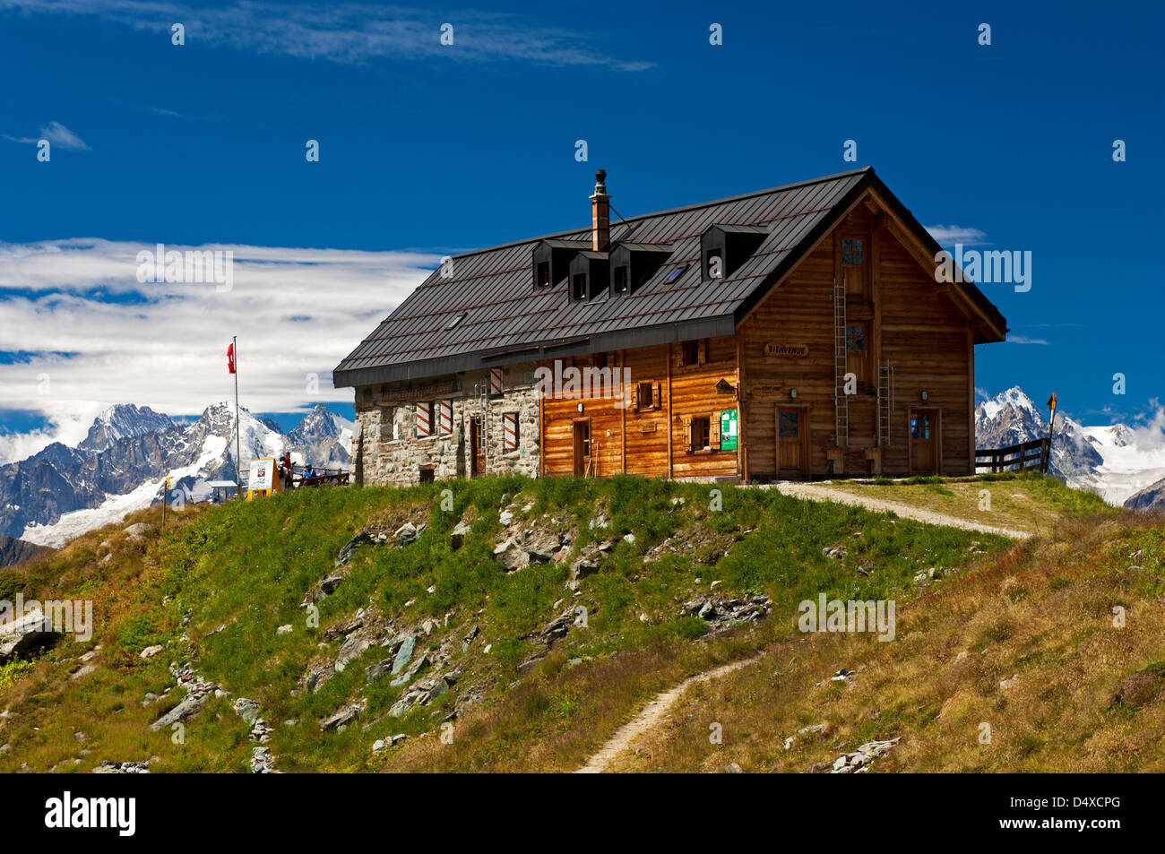 Berghütte Cabane du Mont Fort des Schweizer Alpenclubs (SAC), Verbier ...