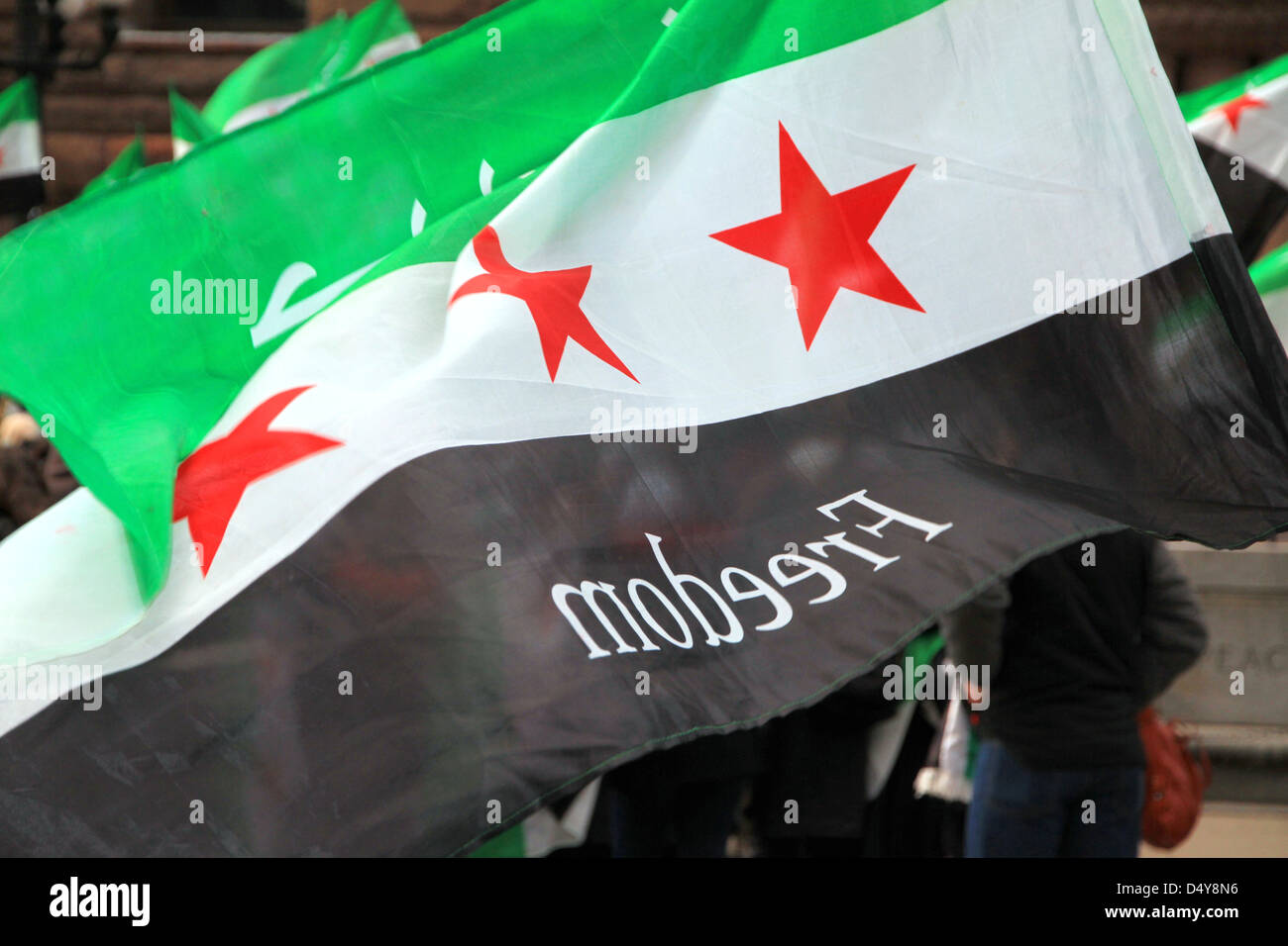 Syria syrian flag -Fotos und -Bildmaterial in hoher Auflösung – Alamy