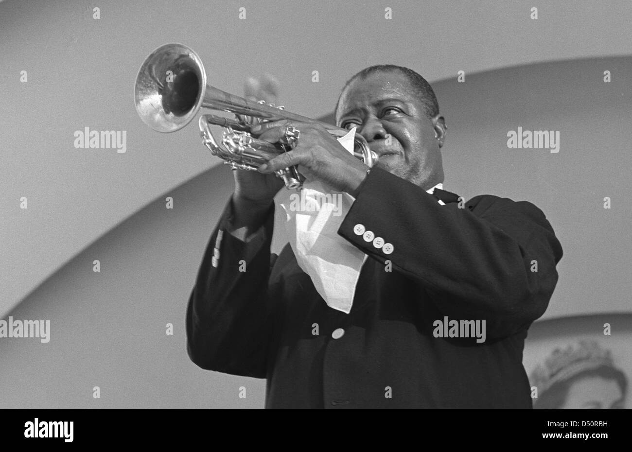 Louis satchmo armstrong -Fotos und -Bildmaterial in hoher Auflösung – Alamy