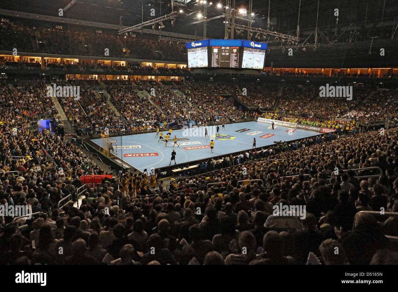 Arena berlin -Fotos und -Bildmaterial in hoher Auflösung – Alamy
