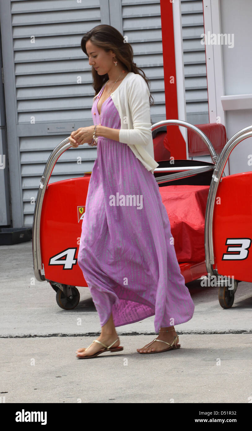 Jessica button -Fotos und -Bildmaterial in hoher Auflösung – Alamy