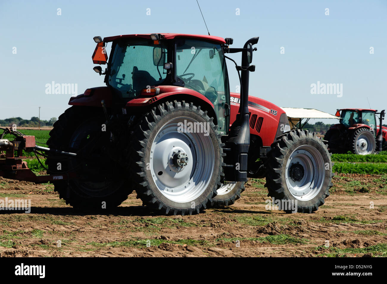 Red case tractor -Fotos und -Bildmaterial in hoher Auflösung – Alamy