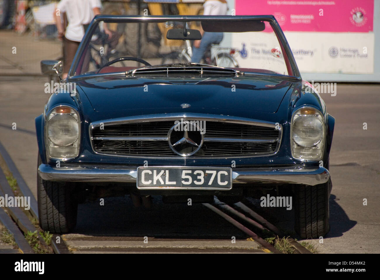 Classic car cabrio england -Fotos und -Bildmaterial in hoher Auflösung ...