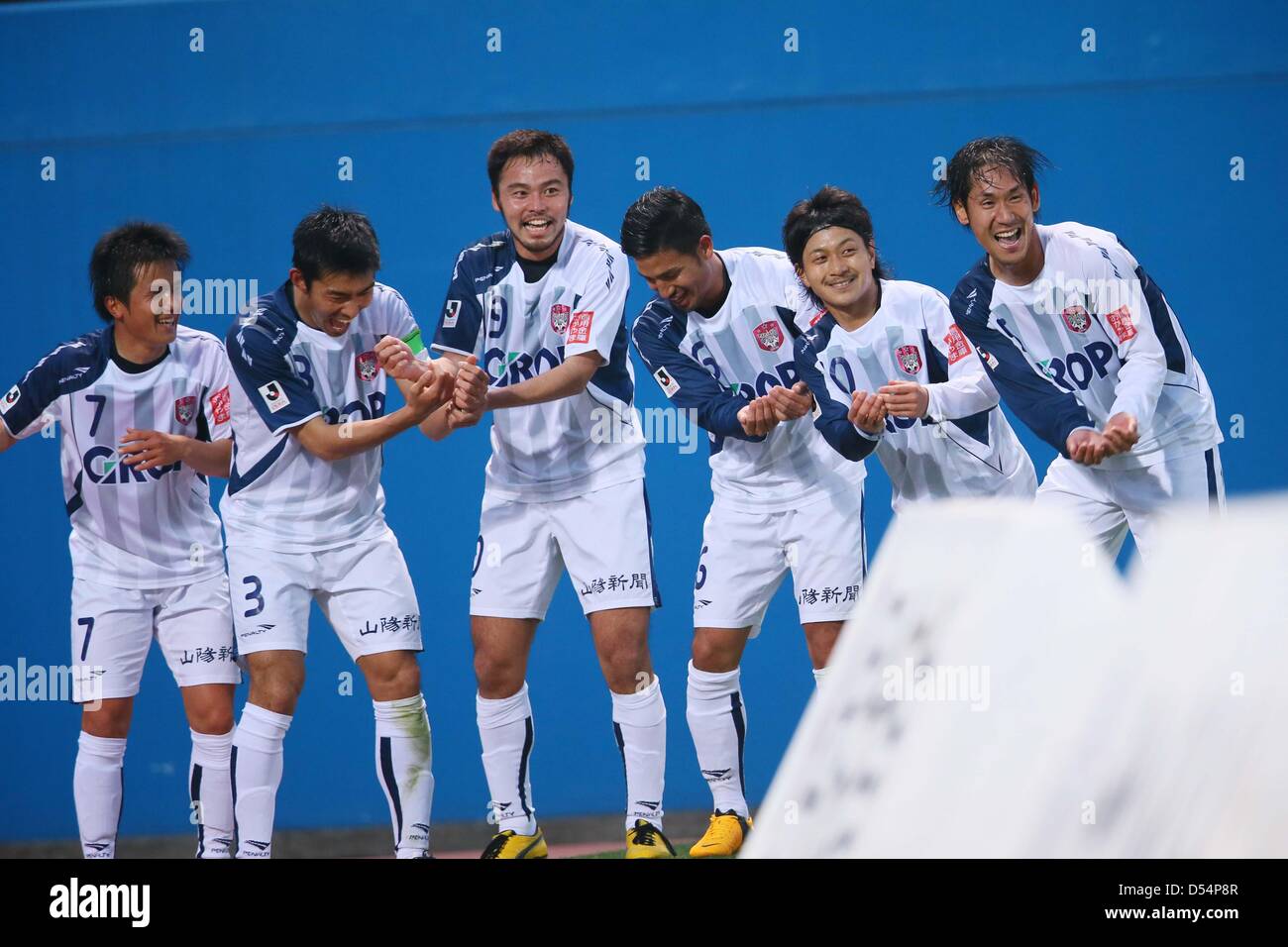 Fagiano Okayama-Teamgruppe, 24. März 2013 - Fußball /Soccer: 2013 J ...