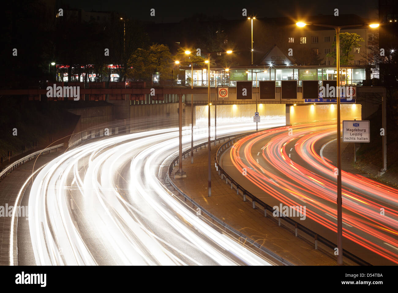 Autobahn a100 -Fotos und -Bildmaterial in hoher Auflösung – Alamy