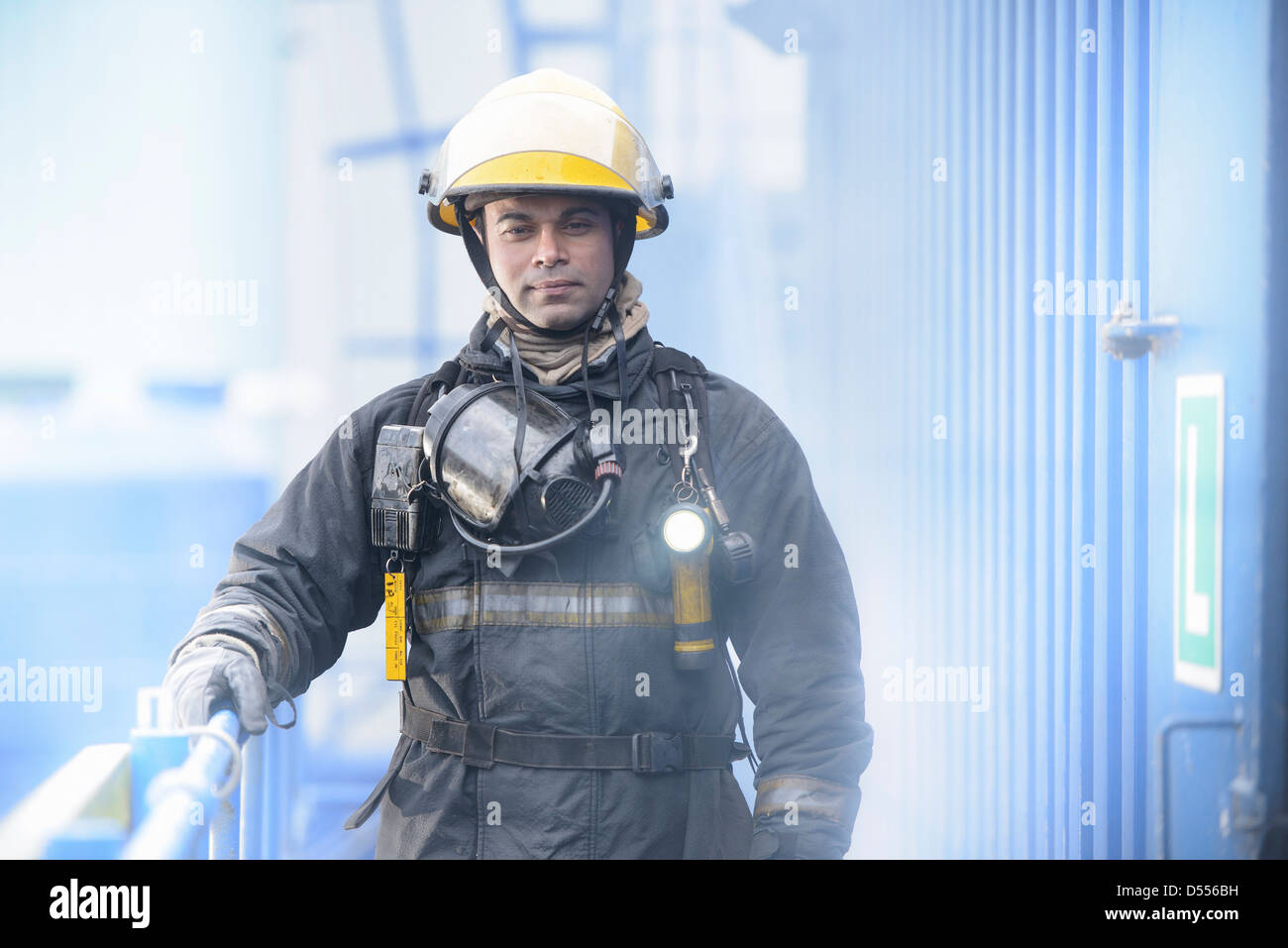 Feuerwehrmann Hut Stockfotos und -bilder Kaufen - Alamy