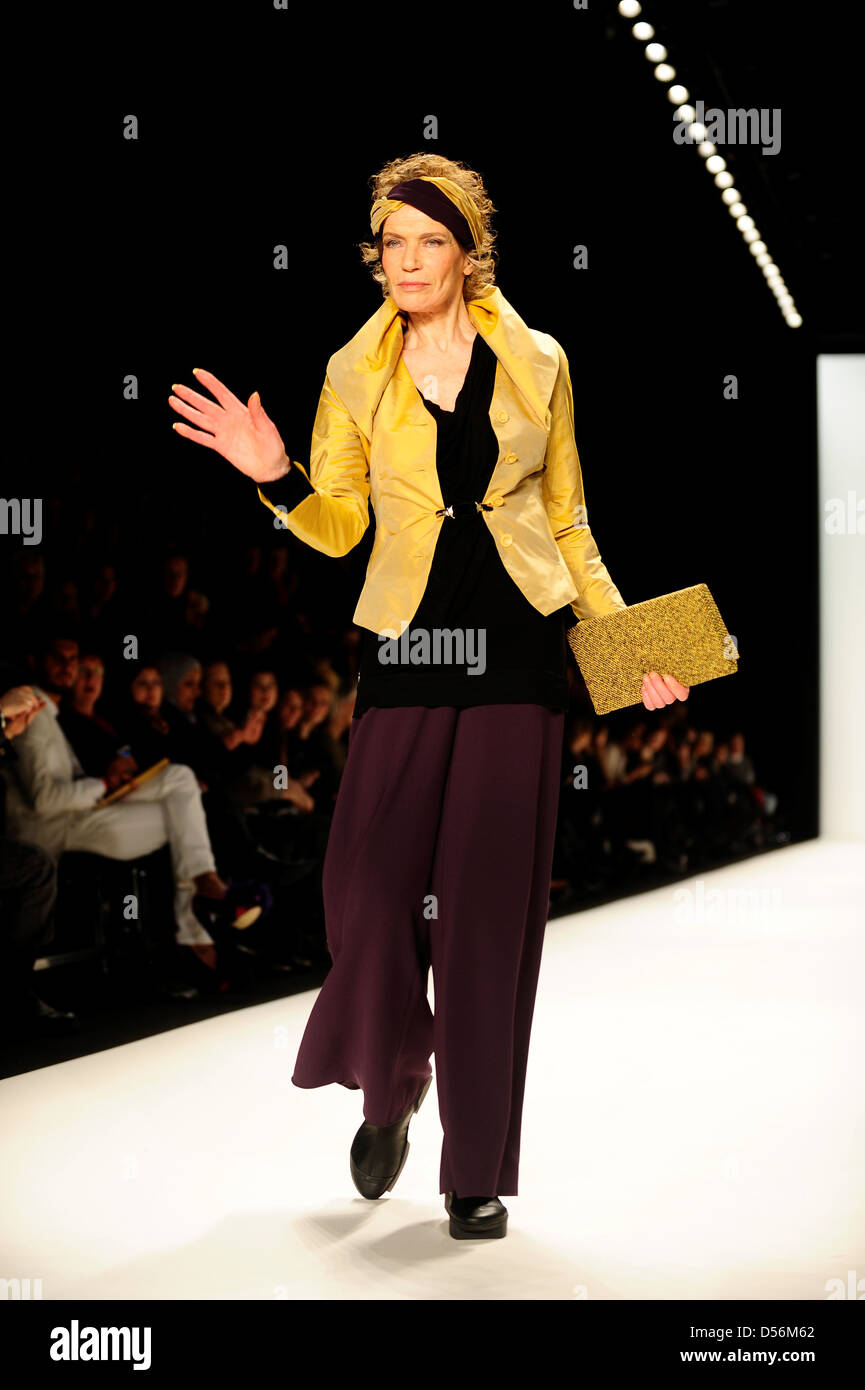 Veruschka Gräfin von Lehndorff bei Mercedes-Benz Fashion Week Berlin ...