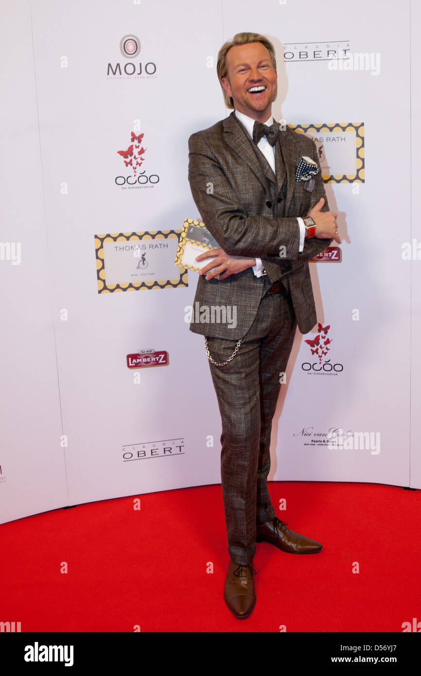 Sandro rath bei mercedes benz mode -Fotos und -Bildmaterial in hoher ...