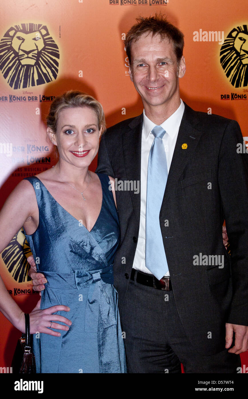 Natalie Ohara und Ehemann Johannes Mock Ohara an die bei der 10 ...