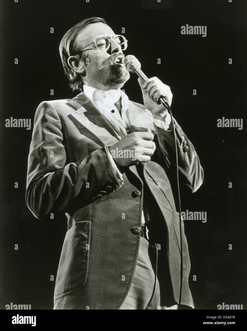 ROGER WHITTAKER kenianischen Singer-Songwriter mit Frau Natalie im ...