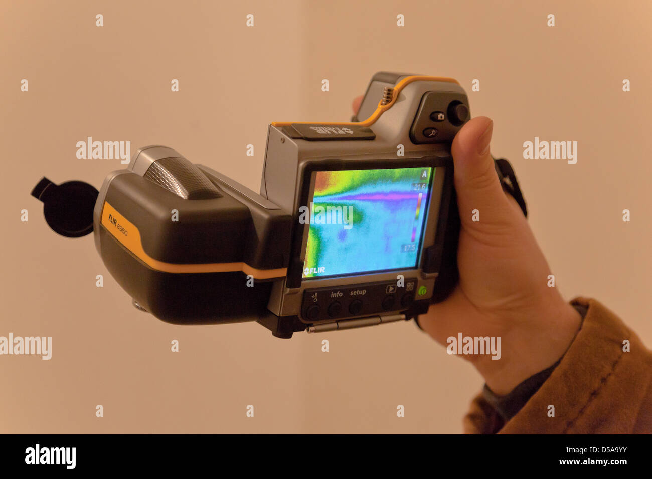 Thermogramm haus -Fotos und -Bildmaterial in hoher Auflösung – Alamy