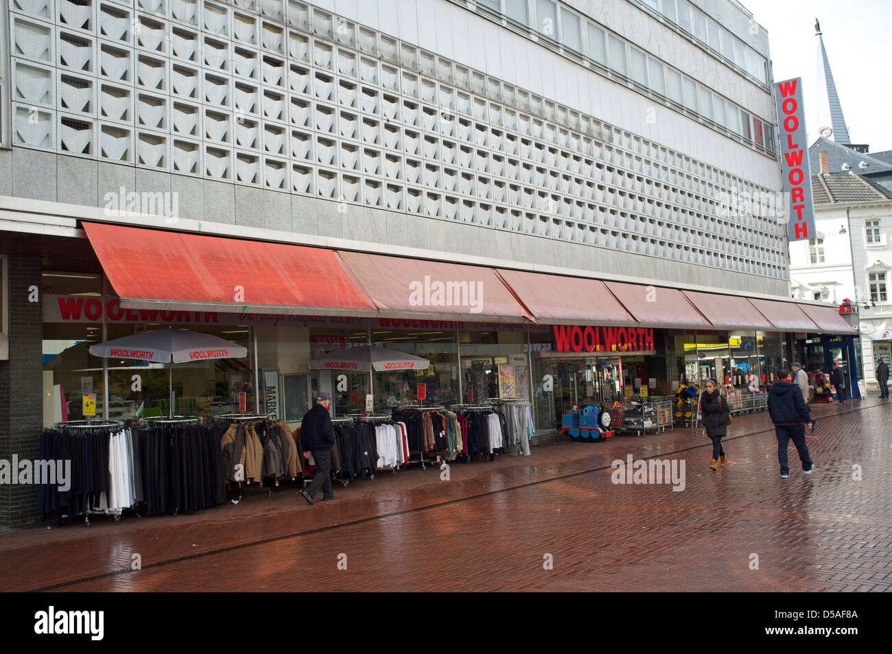 Woolworth germany -Fotos und -Bildmaterial in hoher Auflösung – Alamy