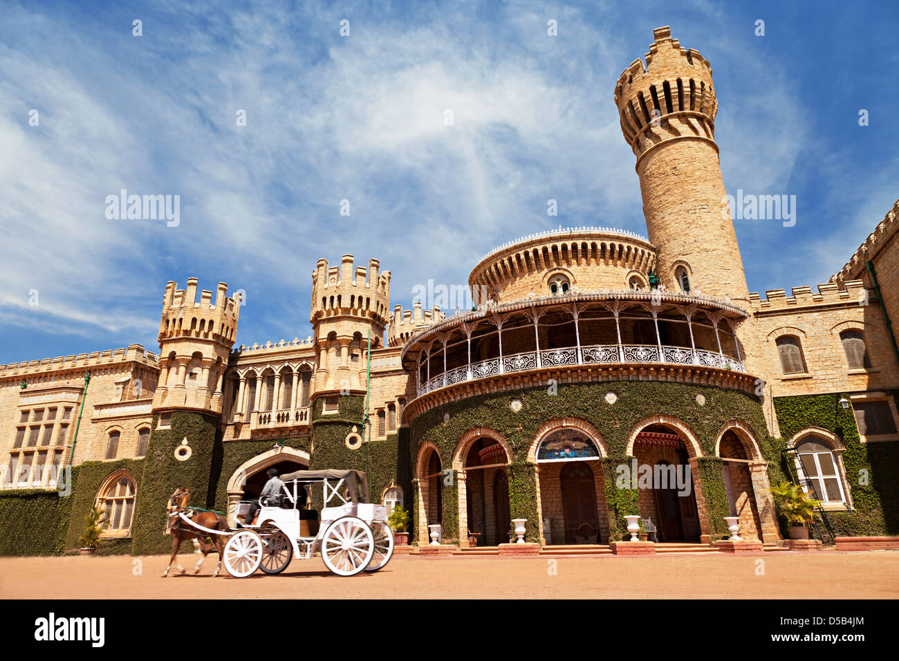 Bangalore architektur -Fotos und -Bildmaterial in hoher Auflösung – Alamy