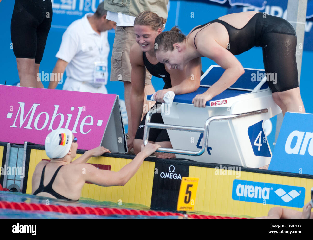 Deutschlands Goldmedaillengewinner (L-R) Daniela Schreiber, Silke ...