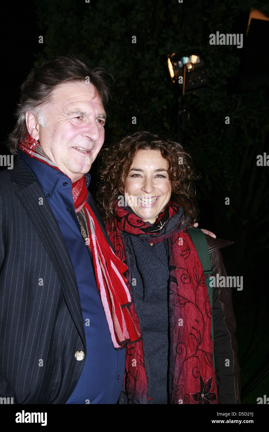 Pit Weyrich und Isabell Varell bei der Premiere von "Alexandra" am ...