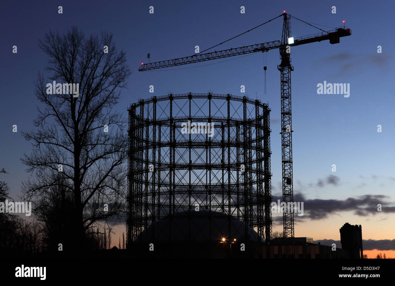 Gasometer berlin kuppel -Fotos und -Bildmaterial in hoher Auflösung – Alamy