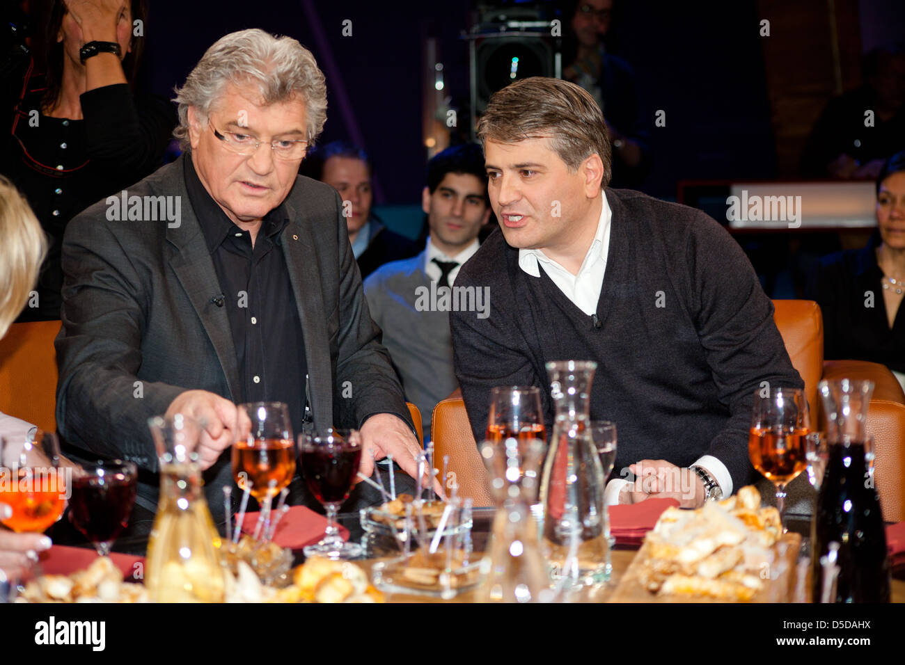 Michael Hartl und Mehmet G. Daimagueler auf NDR TV-Talkshow im NDR ...